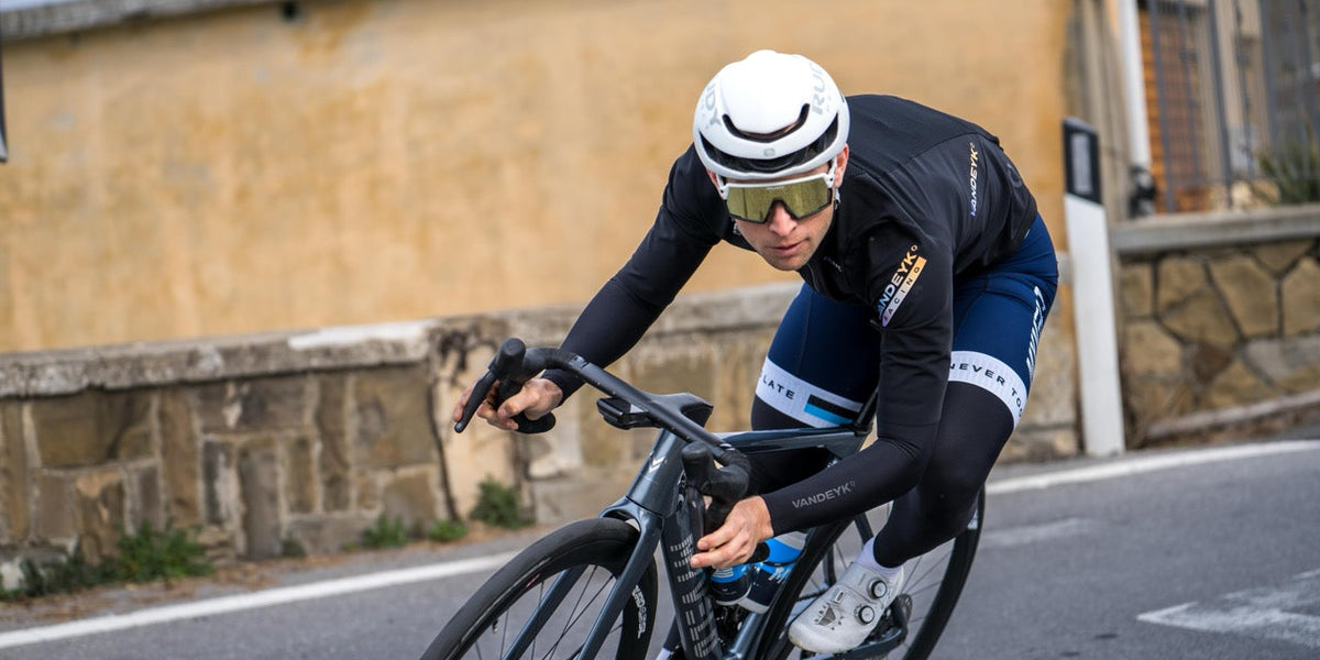 Neck and shoulder tension while cycling: causes, tips and solutions ...